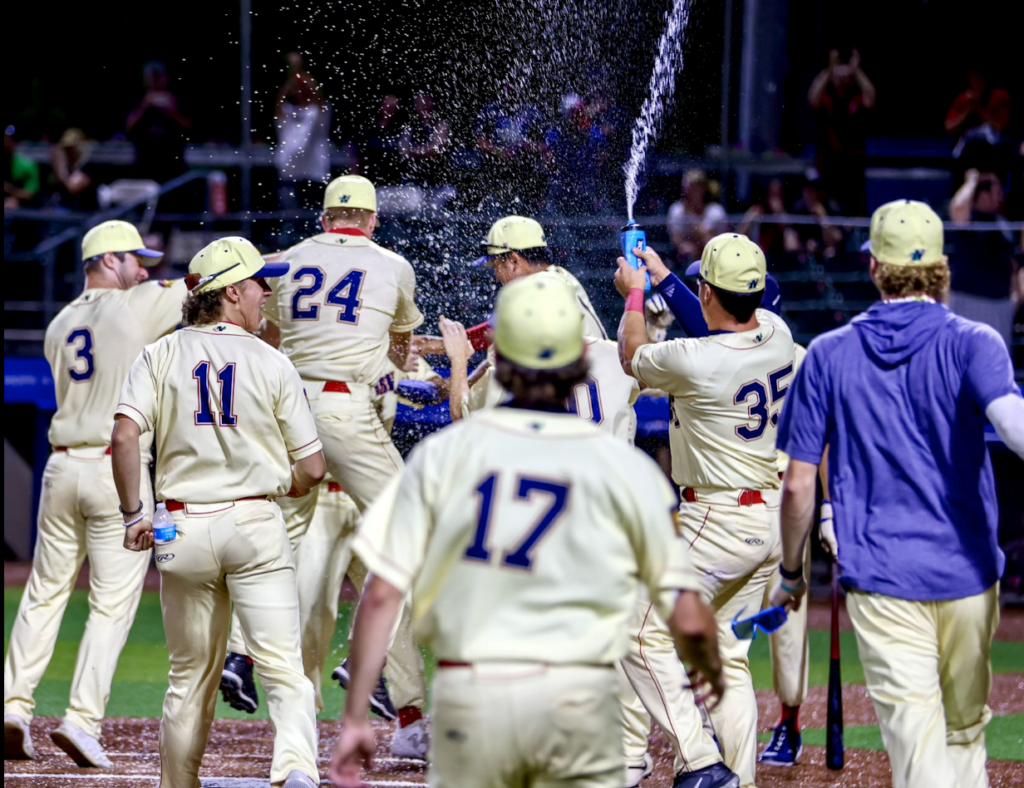 Kenosha walks it off and takes down Traverse City - Northwoods League