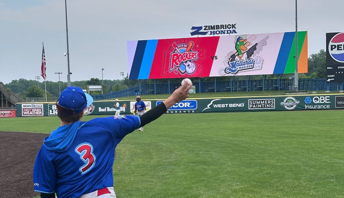 Rockers Begin Crucial Series with Mallards - Green Bay Rockers