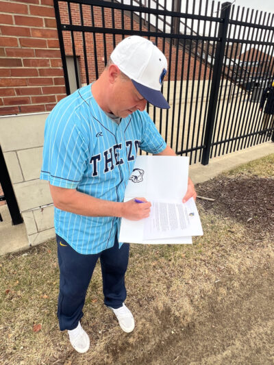 Brandon Inge Signs 1-Day Contract to Coach Kalamazoo Growlers
