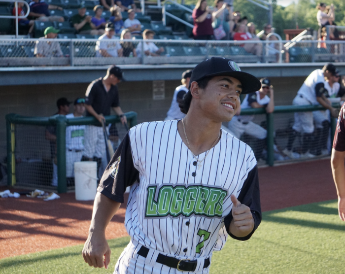 Loggers Snap Streak; Defeat Stingers, 7-6 - La Crosse Loggers