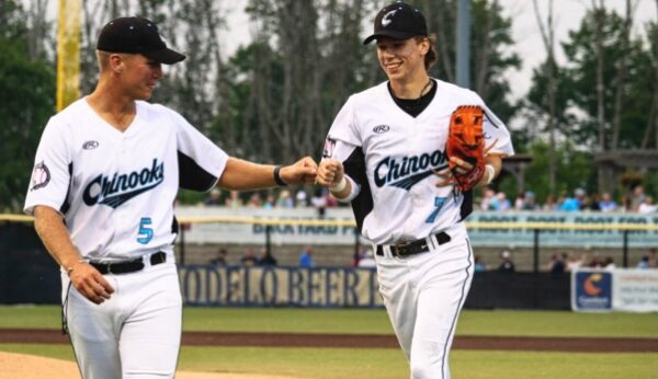 Chinooks Explode for Season-High 17 Runs in Final Home Game - Lakeshore ...
