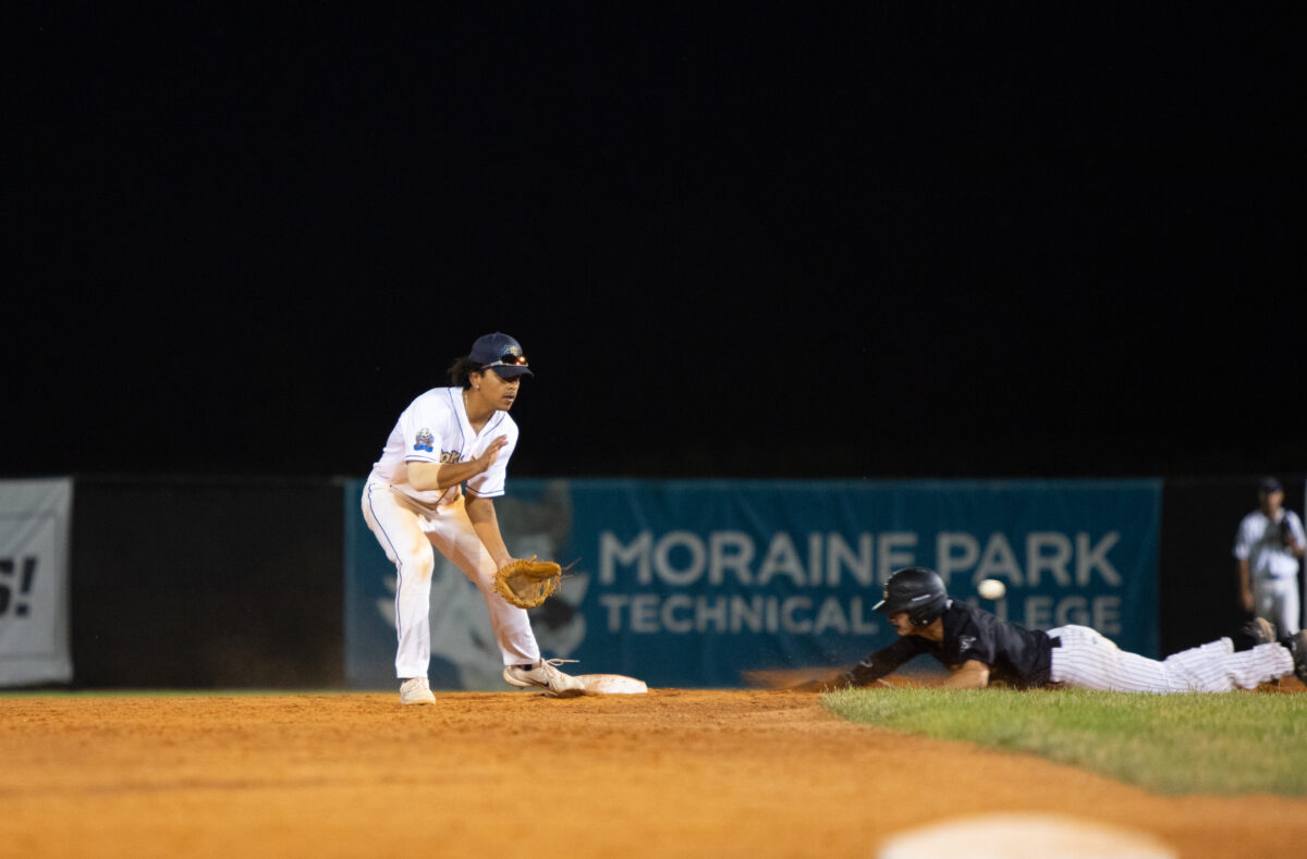 Dock Spiders Comeback Attempt Falls Short, Fall To Rivets 16-10 - Fond ...