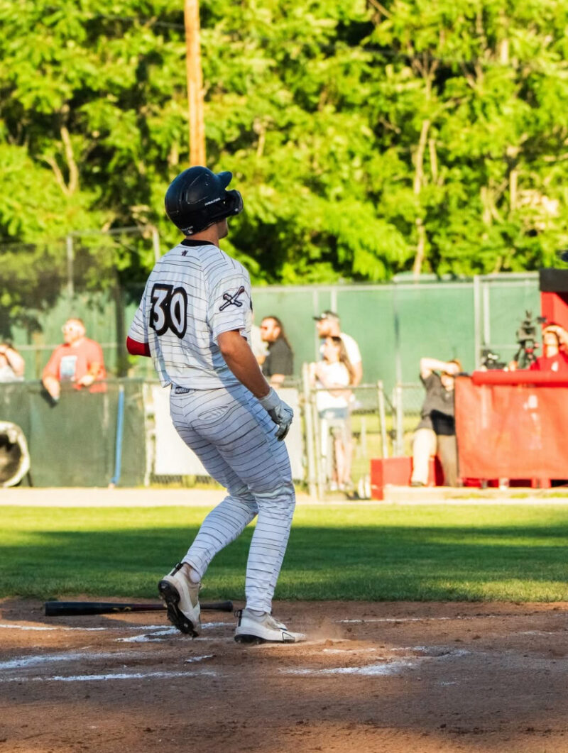 Flying Mummies Sputter Out After Hot Start, Pit Spitters Win 8-6 ...
