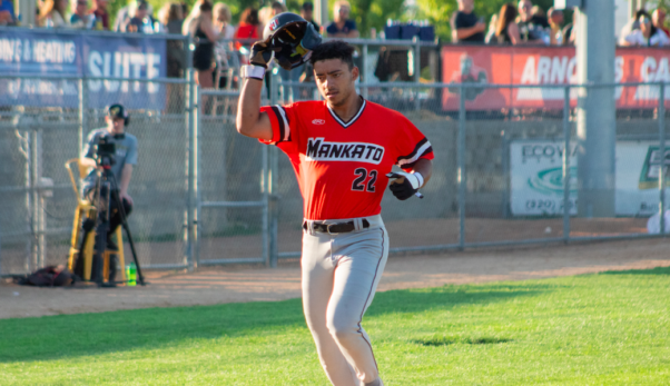 Mankato MoonDogs - Get Ready for the Show! : Mankato MoonDogs