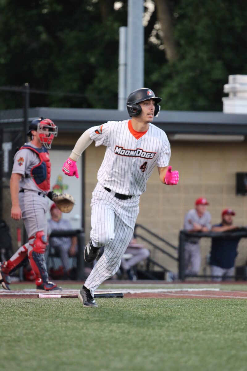 The MoonDogs Sweep The Rox On The Road! - Mankato MoonDogs